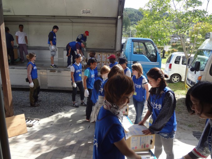 TOMODACHI Tsunami Relief Volunteer Project | TOMODACHI